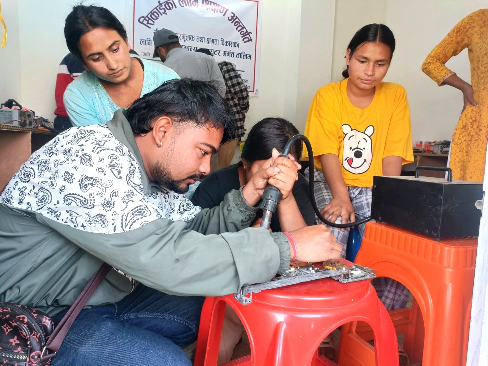 One Month Advance Computer Repairing Training The Lead Nepal
